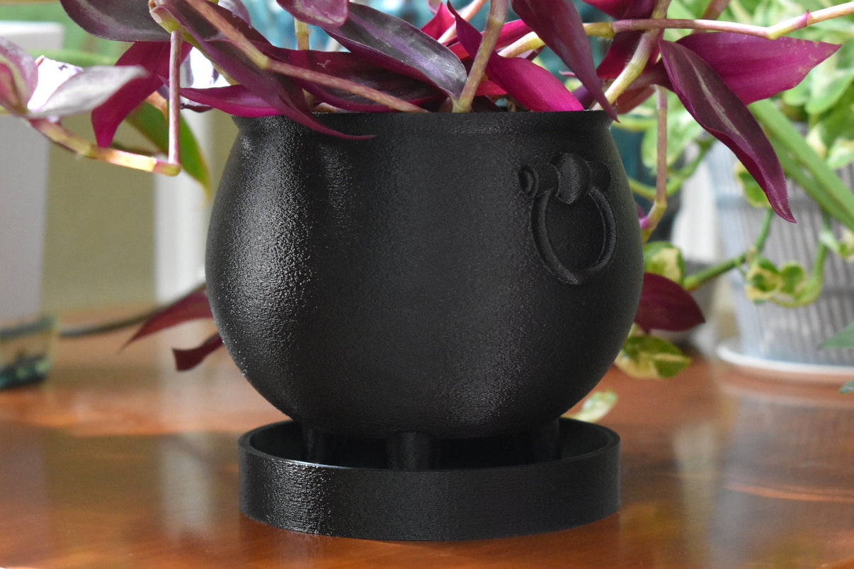 Small Cauldron Planter with Tray, 4-inch Pot, Indoor/Outdoor – GLU3D Prints